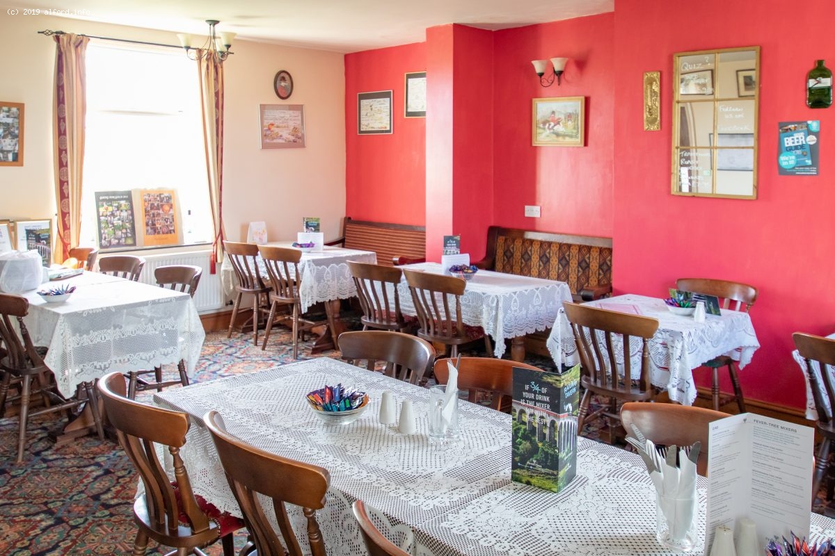 The Railway Tavern - alford.info